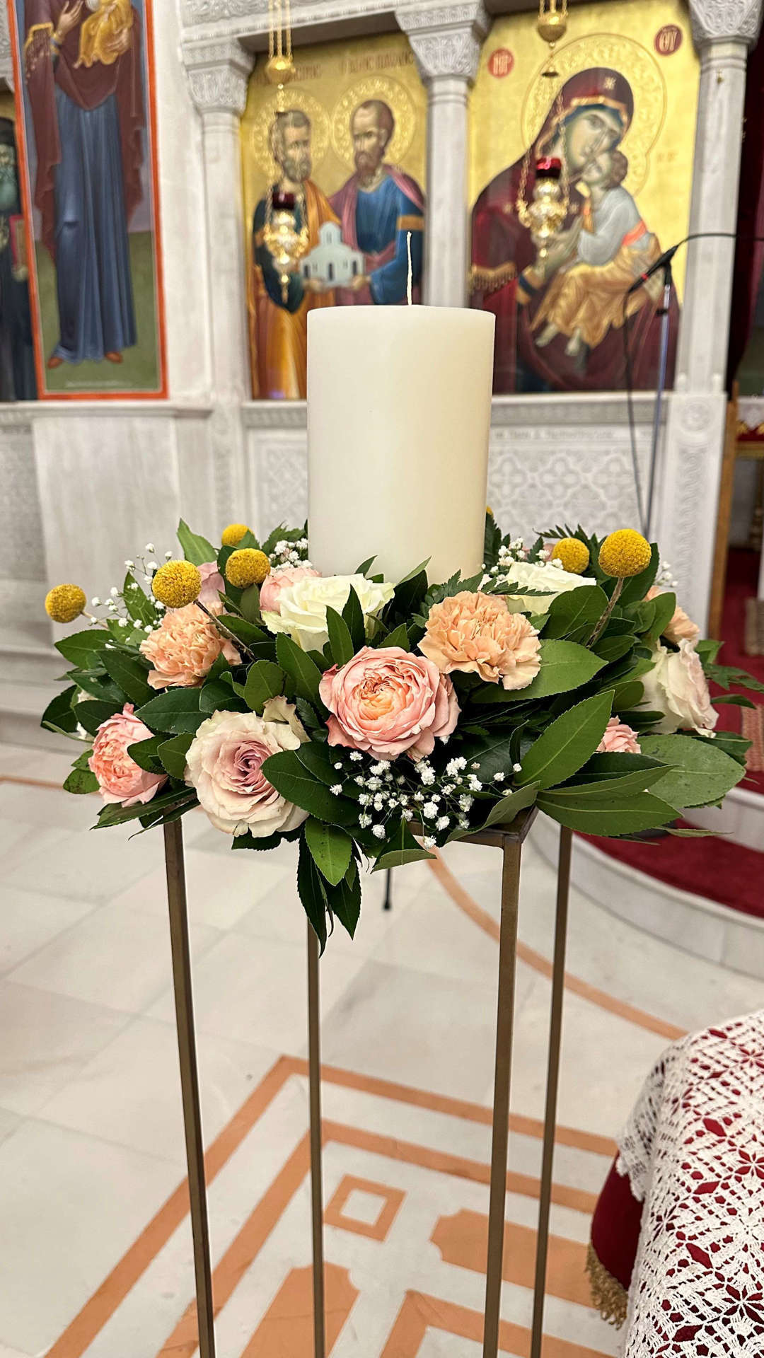 Διακόσμηση εκκλησίας για γάμο με φυσικά λουλούδια,, Anna's Secret